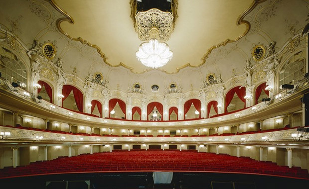 Familienfest in der Komischen Oper | HIMBEER Magazin